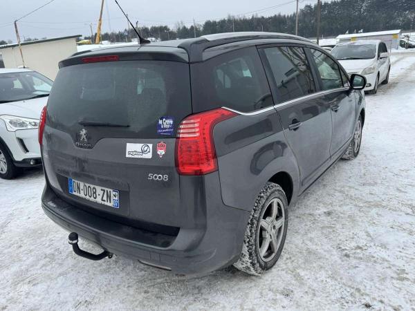Grey Peugeot 5008 2015 in Vilnius, with an engine capacity of 1.56 L and mileage of 254 thousand km for 5200 €, photo 5 on AUTOMOTO.COM.LV