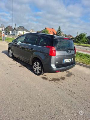 Серый Пежо 5008 2015 в Таураге, объемом двигателя 2.00 л и пробегом 265 тыс. км за 4300 €, фото 5 на AUTOMOTO.COM.LV