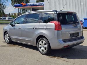 Grey Peugeot 5008 2015 in Rokiskis, with an engine capacity of 1.56 L and mileage of 209 thousand km for 5250 €, photo 13 on AUTOMOTO.COM.LV