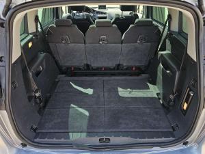 Grey Peugeot 5008 2015 in Rokiskis, with an engine capacity of 1.56 L and mileage of 209 thousand km for 5250 €, photo 15 on AUTOMOTO.COM.LV