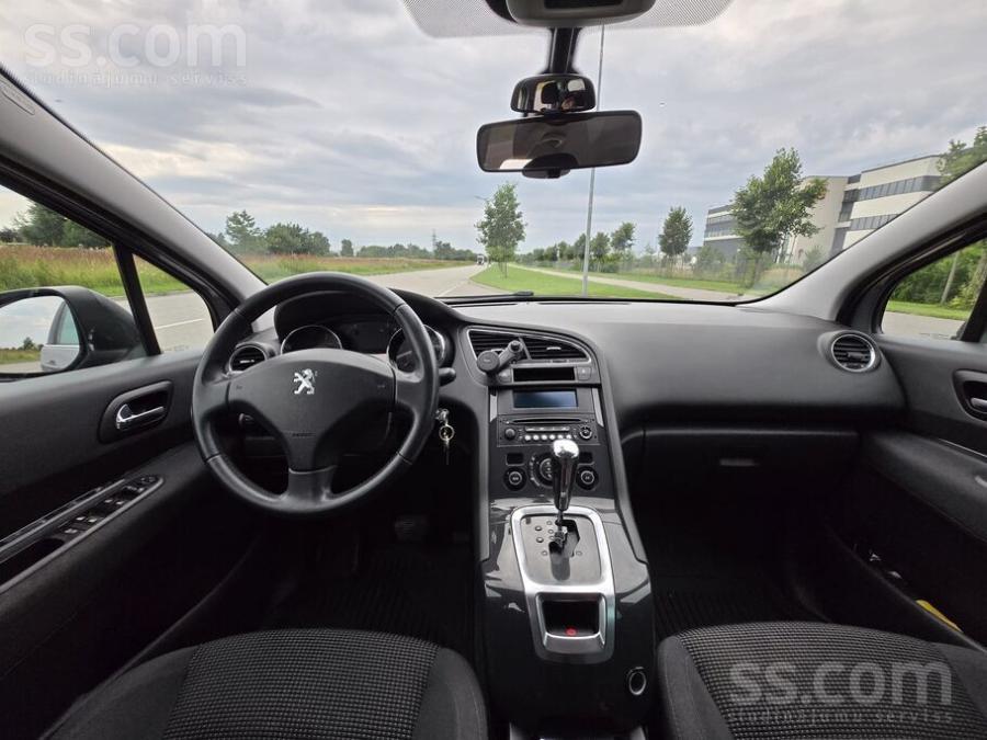 Pelēks Peugeot 5008 2015 Rīga, ar dzinēja tilpumu 2.00 L un nobraukumu 259 tūkst. km par 6500 €, foto 7 vietnē AUTOMOTO.COM.LV