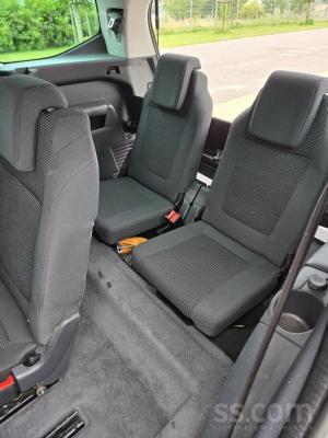 Pelēks Peugeot 5008 2015 Rīga, ar dzinēja tilpumu 2.00 L un nobraukumu 259 tūkst. km par 6500 €, foto 10 vietnē AUTOMOTO.COM.LV