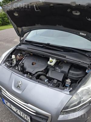 Pelēks Peugeot 5008 2015 Rīga, ar dzinēja tilpumu 2.00 L un nobraukumu 259 tūkst. km par 6500 €, foto 12 vietnē AUTOMOTO.COM.LV