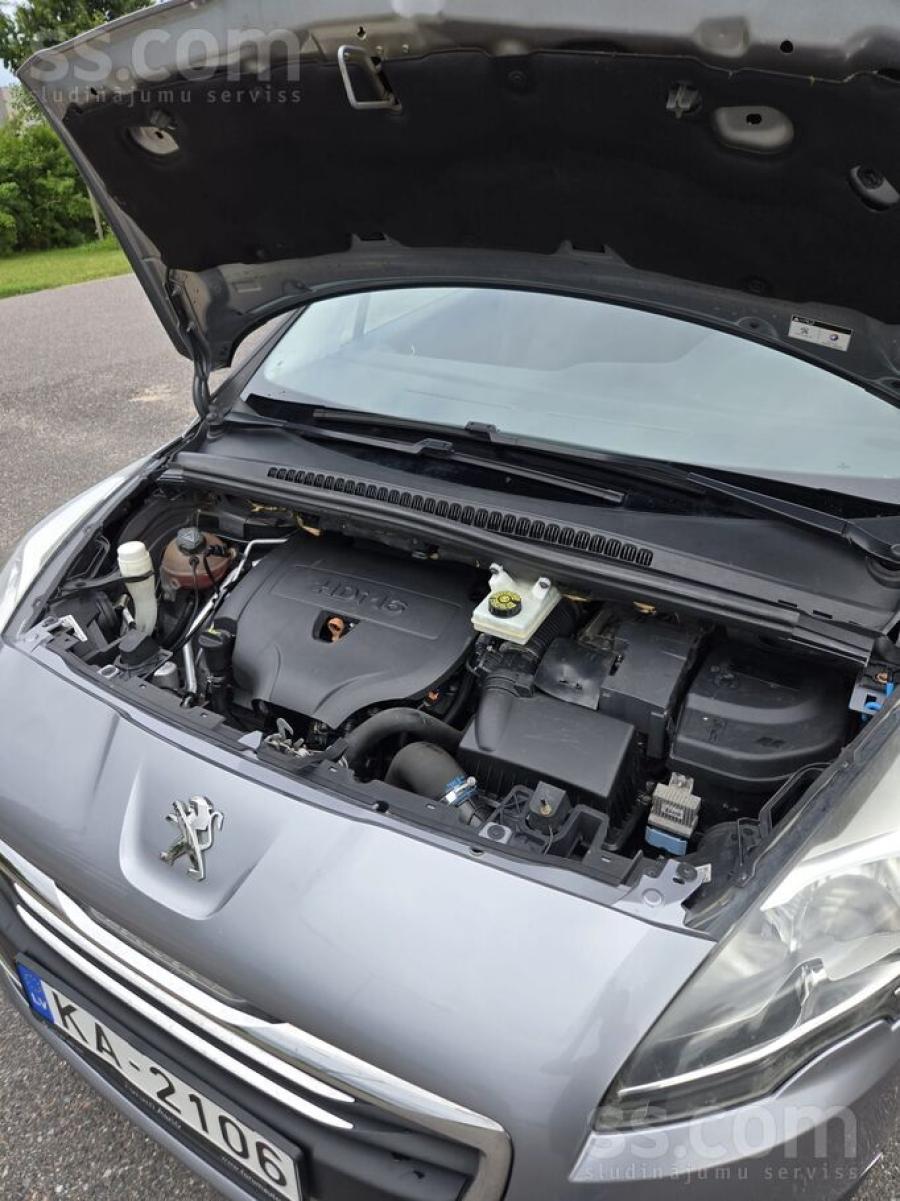 Pelēks Peugeot 5008 2015 Rīga, ar dzinēja tilpumu 2.00 L un nobraukumu 259 tūkst. km par 6500 €, foto 12 vietnē AUTOMOTO.COM.LV