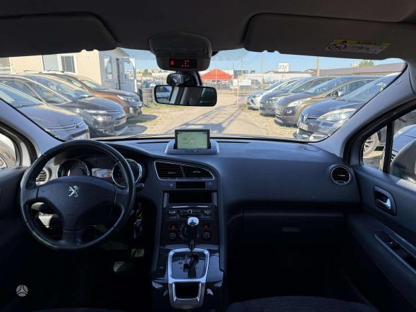 Серый Пежо 5008 2015 в Вильнюс, объемом двигателя 1.56 л и пробегом 240 тыс. км за 5600 €, фото 3 на AUTOMOTO.COM.LV
