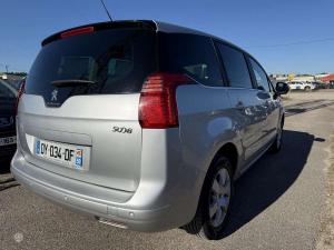 Pelēks Peugeot 5008 2015 Viļņa, ar dzinēja tilpumu 1.56 L un nobraukumu 240 tūkst. km par 5600 €, foto 6 vietnē AUTOMOTO.COM.LV