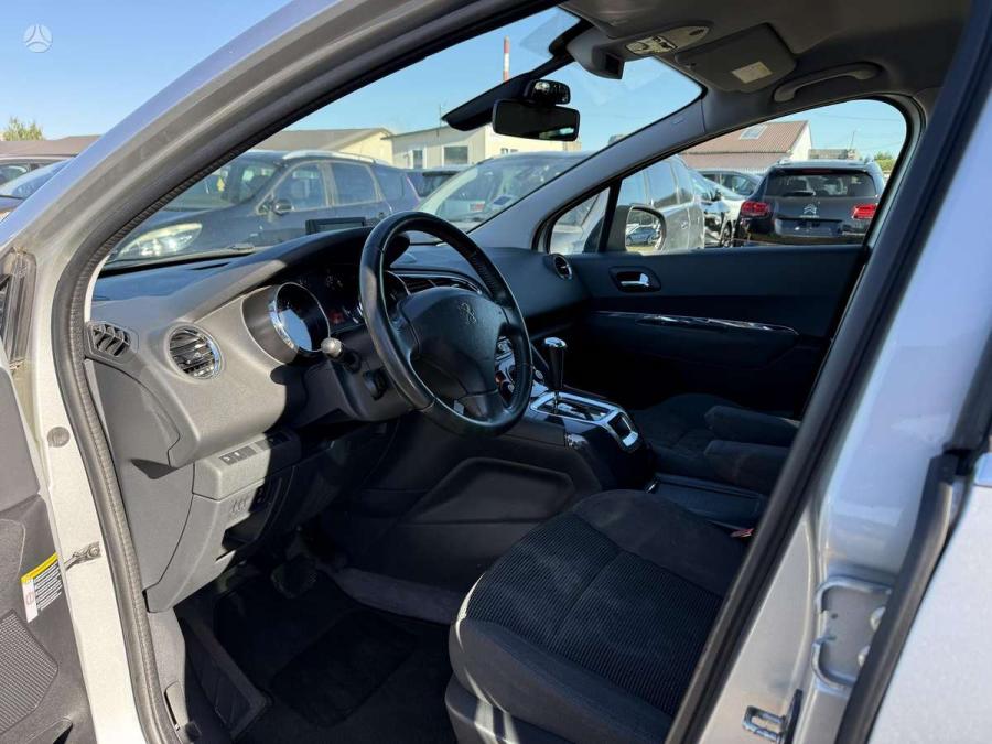 Pelēks Peugeot 5008 2015 Viļņa, ar dzinēja tilpumu 1.56 L un nobraukumu 240 tūkst. km par 5600 €, foto 20 vietnē AUTOMOTO.COM.LV