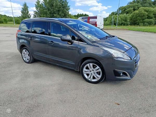 Pelēks Peugeot 5008 2015 Tauragė, ar dzinēja tilpumu 2.00 L un nobraukumu 265 tūkst. km par 3800 €, foto 4 vietnē AUTOMOTO.COM.LV