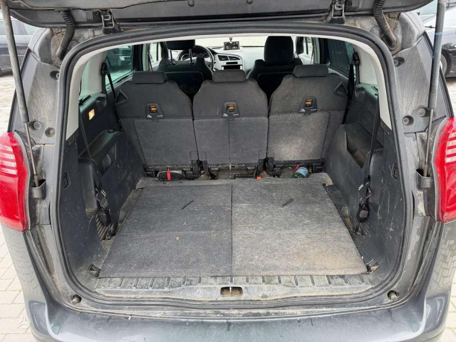 Pelēks Peugeot 5008 2015 Tauragė, ar dzinēja tilpumu 1.56 L un nobraukumu 320 tūkst. km par 3500 €, foto 8 vietnē AUTOMOTO.COM.LV