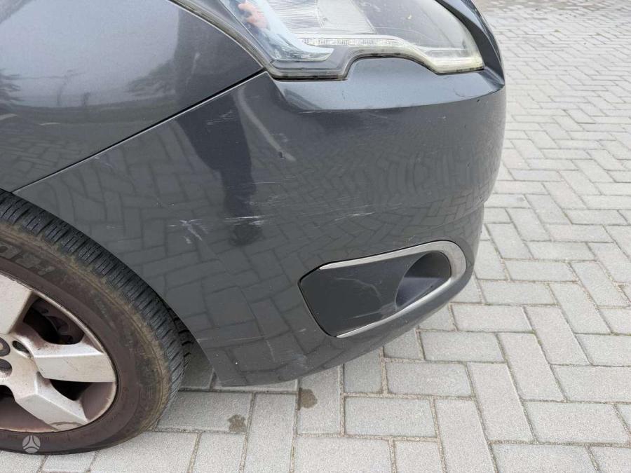 Pelēks Peugeot 5008 2015 Tauragė, ar dzinēja tilpumu 1.56 L un nobraukumu 320 tūkst. km par 3500 €, foto 10 vietnē AUTOMOTO.COM.LV