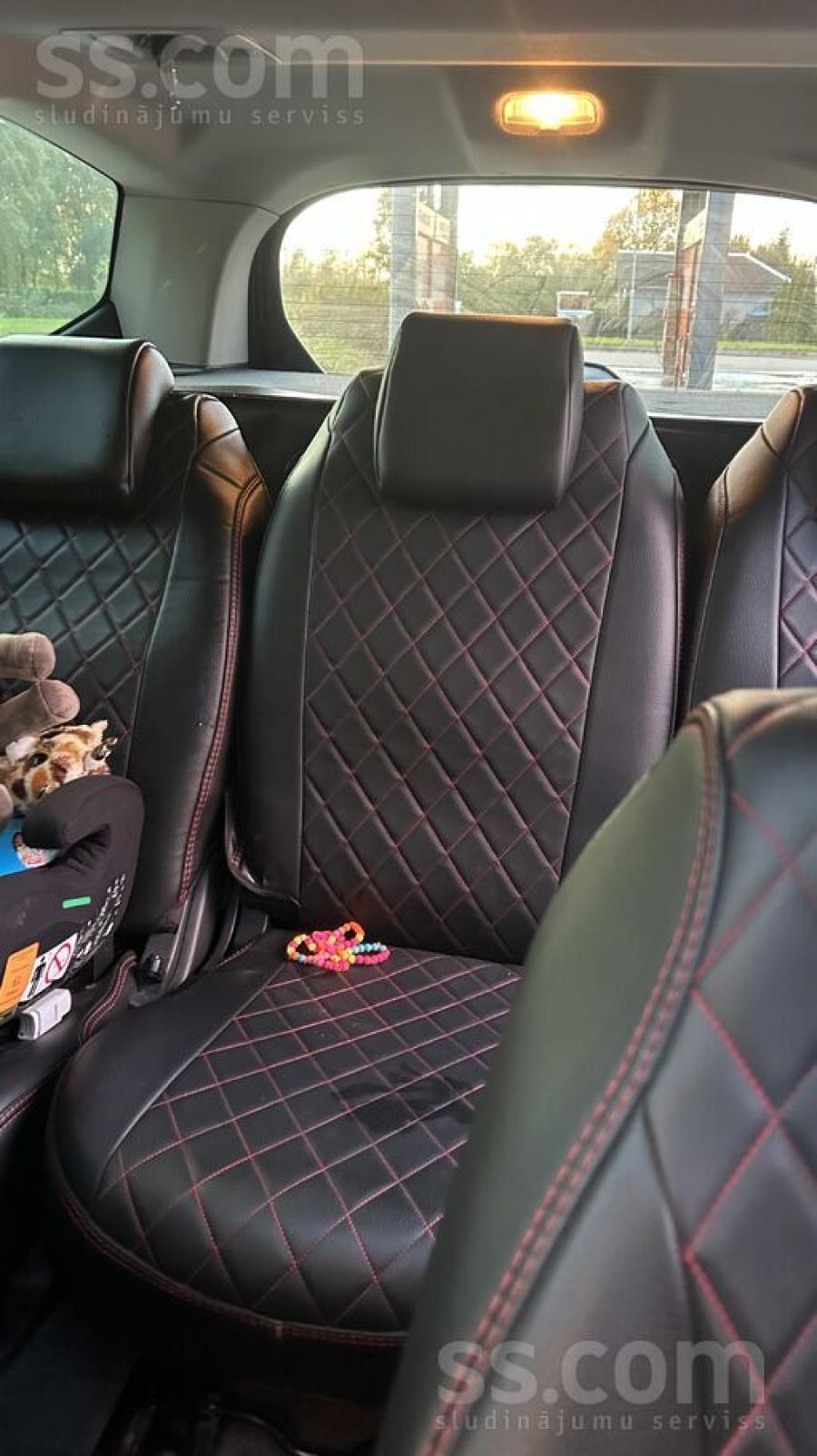 Grey Peugeot 5008 2015 in Jelgava, with an engine capacity of 2.00 L and mileage of 0 thousand km for 5750 €, photo 6 on AUTOMOTO.COM.LV