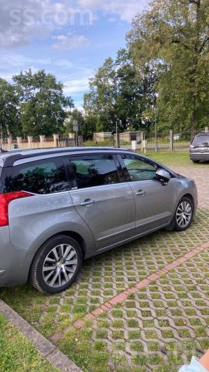 Grey Peugeot 5008 2015 in Jelgava, with an engine capacity of 2.00 L and mileage of 0 thousand km for 5750 €, photo 10 on AUTOMOTO.COM.LV