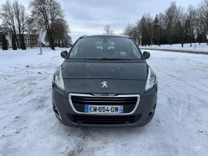 Grey Peugeot 5008 2016 in Taurage, with an engine capacity of 1.56 L and mileage of 240 thousand km for 4299 €, photo 2 on AUTOMOTO.COM.LV