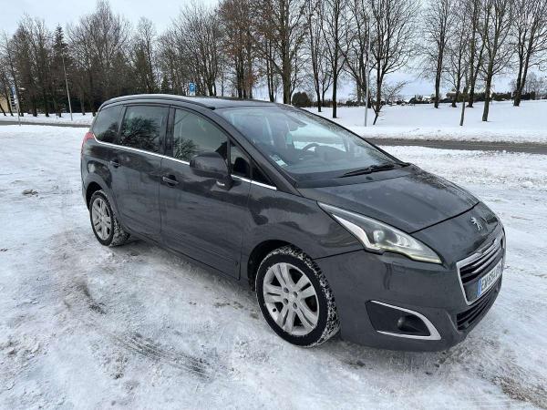 Grey Peugeot 5008 2016 in Taurage, with an engine capacity of 1.56 L and mileage of 240 thousand km for 4299 €, photo 3 on AUTOMOTO.COM.LV