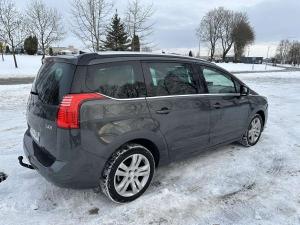 Grey Peugeot 5008 2016 in Taurage, with an engine capacity of 1.56 L and mileage of 240 thousand km for 4299 €, photo 5 on AUTOMOTO.COM.LV