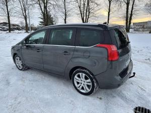 Grey Peugeot 5008 2016 in Taurage, with an engine capacity of 1.56 L and mileage of 240 thousand km for 4299 €, photo 6 on AUTOMOTO.COM.LV