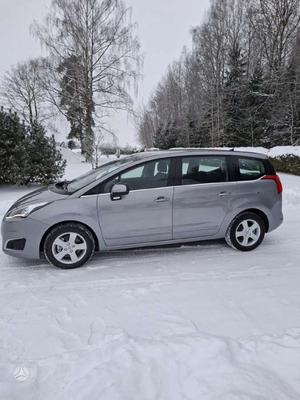 Pelēks Peugeot 5008 2016 Pasvalys, ar dzinēja tilpumu 1.20 L un nobraukumu 107 tūkst. km par 5900 €, foto 7 vietnē AUTOMOTO.COM.LV