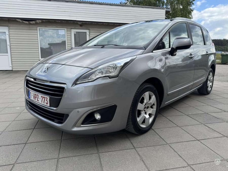 Pelēks Peugeot 5008 2016 Viļņa, ar dzinēja tilpumu 1.56 L un nobraukumu 270 tūkst. km par 5600 €, foto 1 vietnē AUTOMOTO.COM.LV