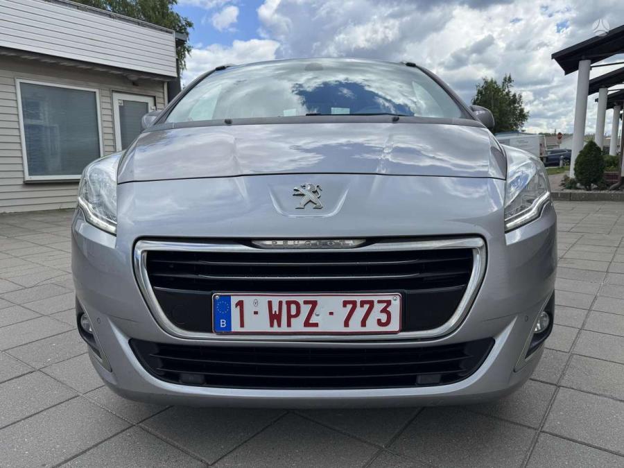 Pelēks Peugeot 5008 2016 Viļņa, ar dzinēja tilpumu 1.56 L un nobraukumu 270 tūkst. km par 5600 €, foto 3 vietnē AUTOMOTO.COM.LV