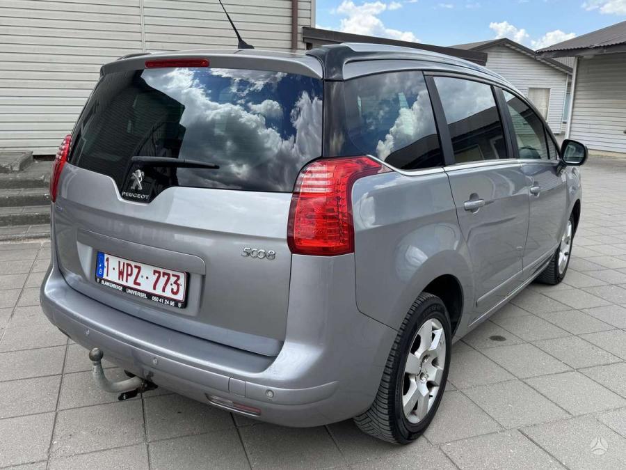 Pelēks Peugeot 5008 2016 Viļņa, ar dzinēja tilpumu 1.56 L un nobraukumu 270 tūkst. km par 5600 €, foto 5 vietnē AUTOMOTO.COM.LV