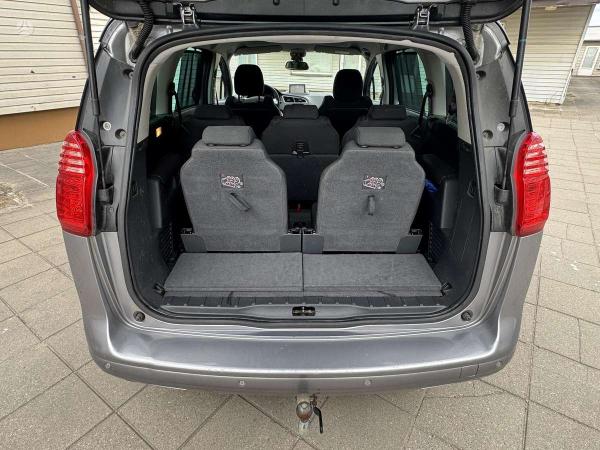 Pelēks Peugeot 5008 2016 Viļņa, ar dzinēja tilpumu 1.56 L un nobraukumu 270 tūkst. km par 5600 €, foto 9 vietnē AUTOMOTO.COM.LV