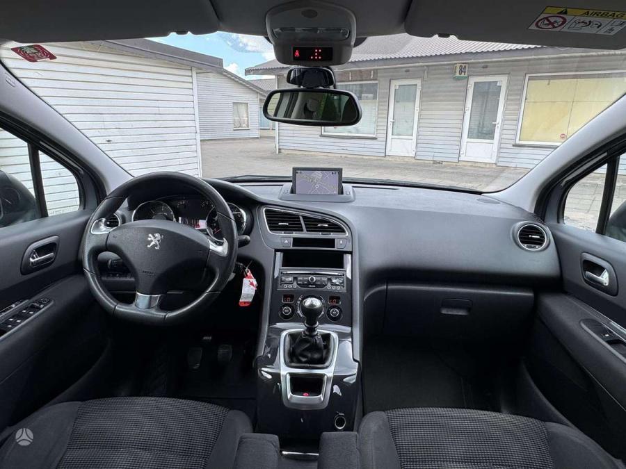 Pelēks Peugeot 5008 2016 Viļņa, ar dzinēja tilpumu 1.56 L un nobraukumu 270 tūkst. km par 5600 €, foto 13 vietnē AUTOMOTO.COM.LV