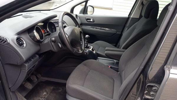 Grey Peugeot 5008 2016 in Vilnius, with an engine capacity of 1.56 L and mileage of 214 thousand km for 5500 €, photo 7 on AUTOMOTO.COM.LV