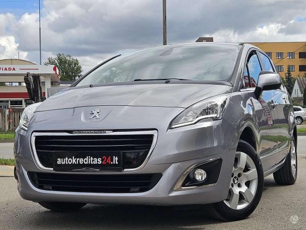 Grey Peugeot 5008 2016 in Siauliai, with an engine capacity of 1.20 L and mileage of 200 thousand km for 5450 €, photo 3 on AUTOMOTO.COM.LV
