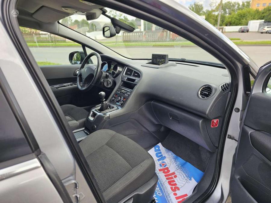 Pelēks Peugeot 5008 2016 Šauļi, ar dzinēja tilpumu 1.20 L un nobraukumu 200 tūkst. km par 5450 €, foto 18 vietnē AUTOMOTO.COM.LV