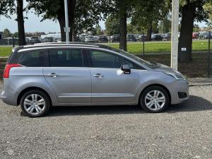 Grey Peugeot 5008 2016 in Taurage, with an engine capacity of 2.00 L and mileage of 243 thousand km for 4400 €, photo 3 on AUTOMOTO.COM.LV