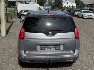 Grey Peugeot 5008 2016 in Taurage, with an engine capacity of 2.00 L and mileage of 243 thousand km for 4400 €, photo 5 on AUTOMOTO.COM.LV