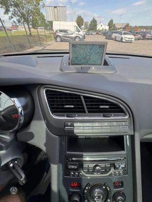 Grey Peugeot 5008 2016 in Taurage, with an engine capacity of 2.00 L and mileage of 243 thousand km for 4400 €, photo 16 on AUTOMOTO.COM.LV