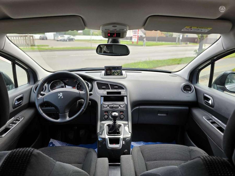 Pelēks Peugeot 5008 2016 Šauļi, ar dzinēja tilpumu 1.20 L un nobraukumu 200 tūkst. km par 5250 €, foto 13 vietnē AUTOMOTO.COM.LV