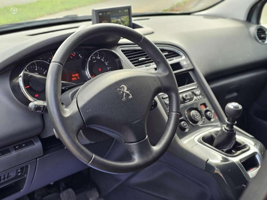 Pelēks Peugeot 5008 2016 Šauļi, ar dzinēja tilpumu 1.20 L un nobraukumu 200 tūkst. km par 5250 €, foto 22 vietnē AUTOMOTO.COM.LV