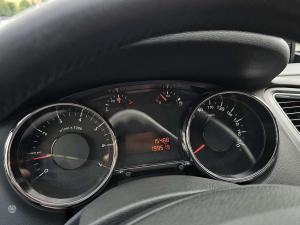 Pelēks Peugeot 5008 2016 Šauļi, ar dzinēja tilpumu 1.20 L un nobraukumu 200 tūkst. km par 5250 €, foto 23 vietnē AUTOMOTO.COM.LV