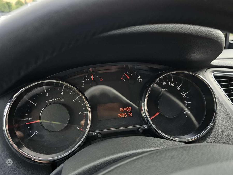 Pelēks Peugeot 5008 2016 Šauļi, ar dzinēja tilpumu 1.20 L un nobraukumu 200 tūkst. km par 5250 €, foto 23 vietnē AUTOMOTO.COM.LV