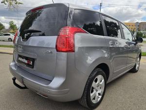 Grey Peugeot 5008 2016 in Siauliai, with an engine capacity of 1.20 L and mileage of 200 thousand km for 4950 €, photo 5 on AUTOMOTO.COM.LV