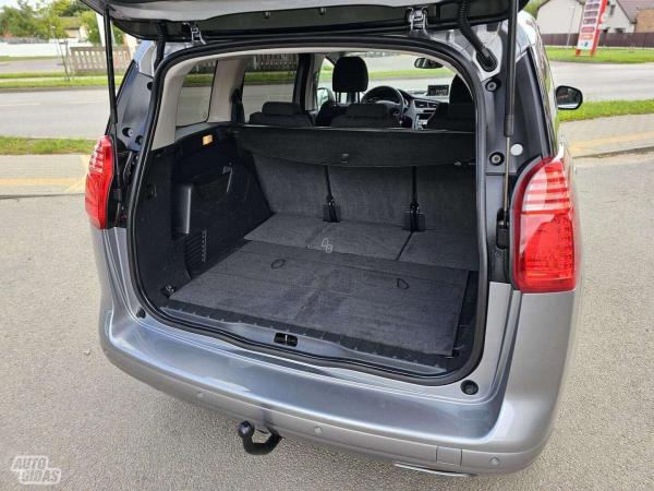 Grey Peugeot 5008 2016 in Siauliai, with an engine capacity of 1.20 L and mileage of 200 thousand km for 4950 €, photo 11 on AUTOMOTO.COM.LV