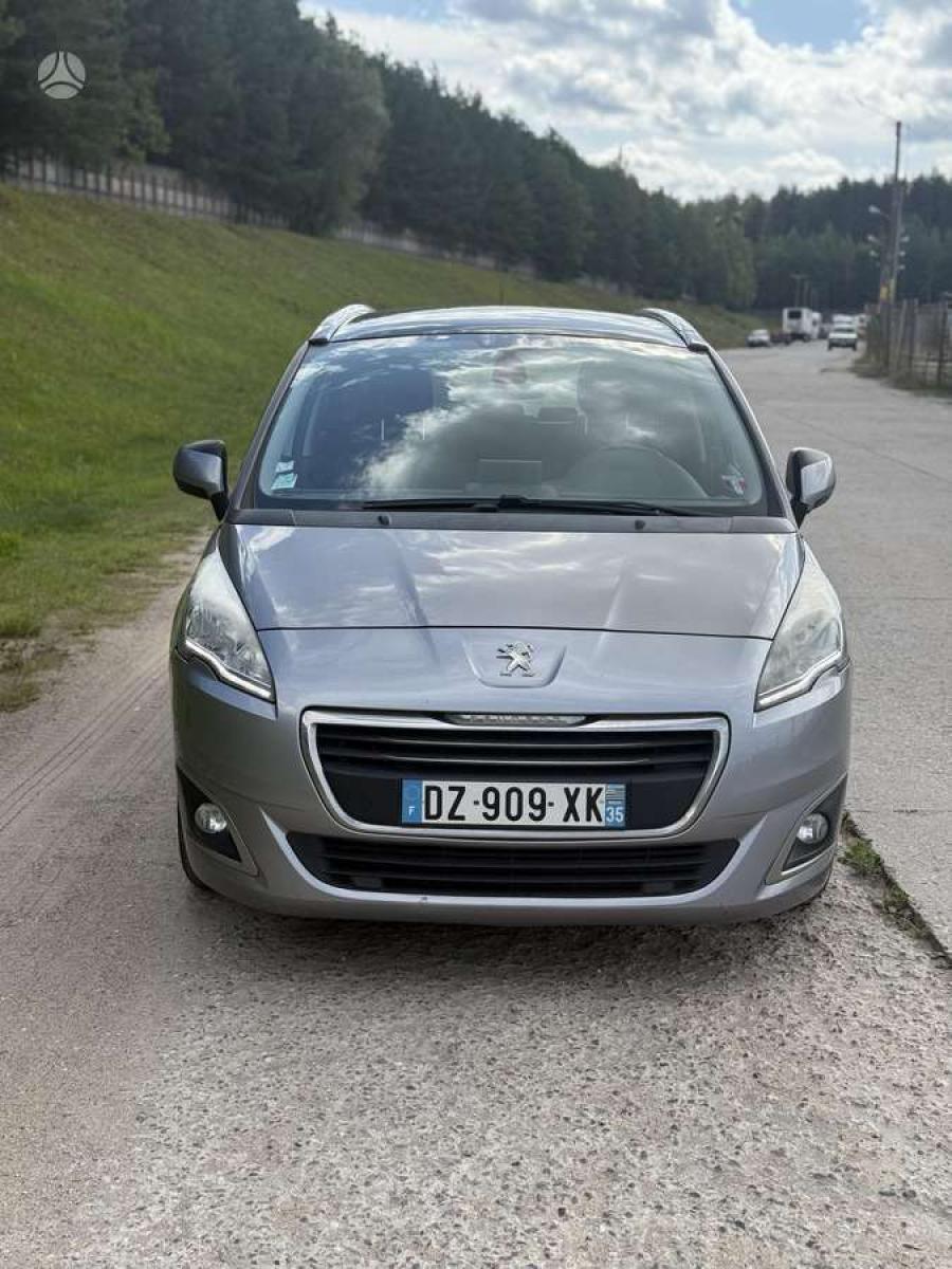 Pelēks Peugeot 5008 2016 Viļņa, ar dzinēja tilpumu 1.56 L un nobraukumu 215 tūkst. km par 5300 €, foto 3 vietnē AUTOMOTO.COM.LV