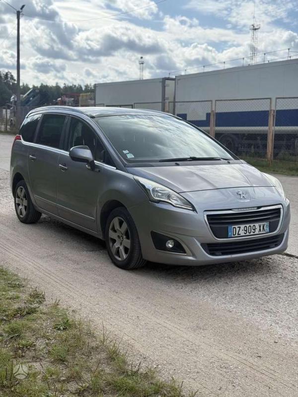 Pelēks Peugeot 5008 2016 Viļņa, ar dzinēja tilpumu 1.56 L un nobraukumu 215 tūkst. km par 5300 €, foto 4 vietnē AUTOMOTO.COM.LV