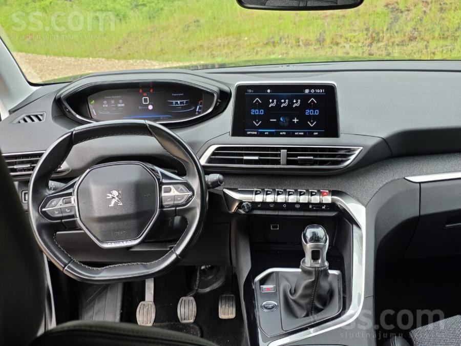 Pelēks Peugeot 5008 2018 Gulbene, ar dzinēja tilpumu 1.20 L un nobraukumu 230 tūkst. km par 9550 €, foto 12 vietnē AUTOMOTO.COM.LV