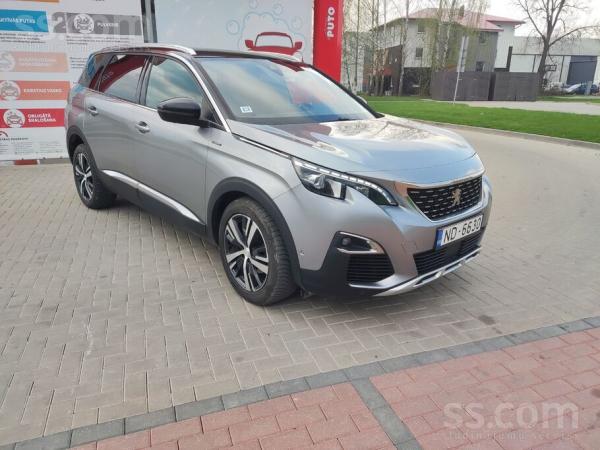 Grey Peugeot 5008 2018 in Jelgava, with an engine capacity of 2.00 L and mileage of 209 thousand km for 14880 €, photo 1 on AUTOMOTO.COM.LV