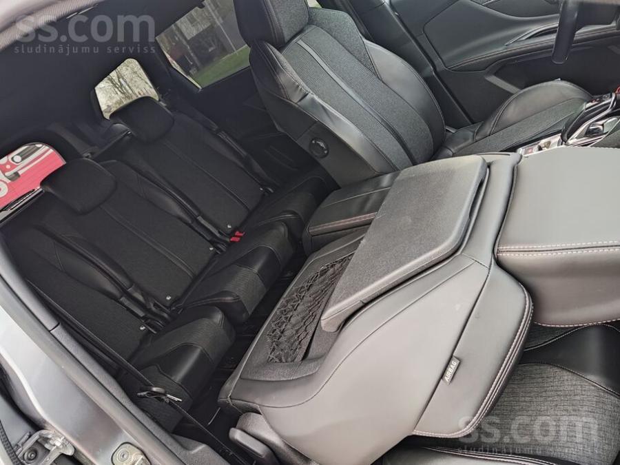 Pelēks Peugeot 5008 2018 Jelgava, ar dzinēja tilpumu 2.00 L un nobraukumu 209 tūkst. km par 14880 €, foto 25 vietnē AUTOMOTO.COM.LV