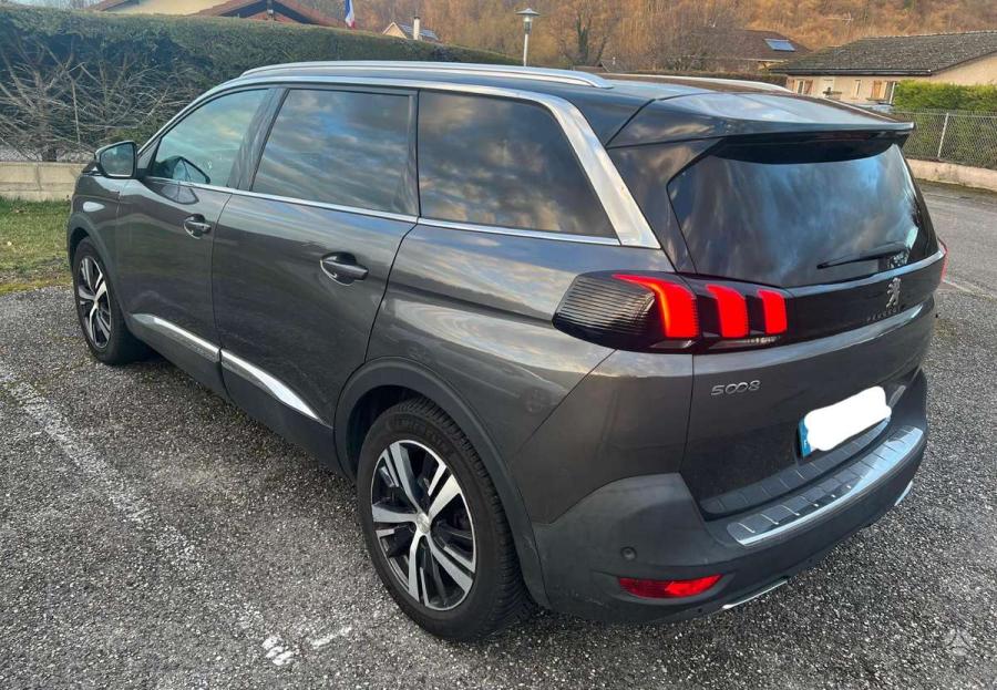 Pelēks Peugeot 5008 2019 Tauragė, ar dzinēja tilpumu 1.50 L un nobraukumu 215 tūkst. km par 13189 €, foto 4 vietnē AUTOMOTO.COM.LV