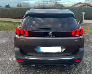 Pelēks Peugeot 5008 2019 Tauragė, ar dzinēja tilpumu 1.50 L un nobraukumu 215 tūkst. km par 13189 €, foto 6 vietnē AUTOMOTO.COM.LV