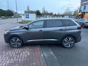 Grey Peugeot 5008 2019 in Ukmerge, with an engine capacity of 1.50 L and mileage of 298 thousand km for 8950 €, photo 8 on AUTOMOTO.COM.LV