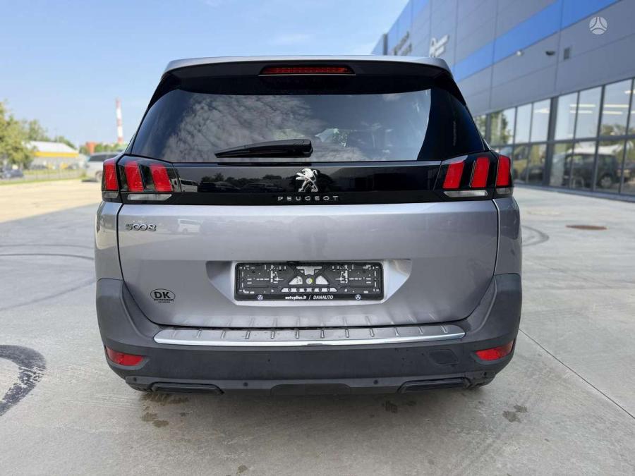 Pelēks Peugeot 5008 2020 Panevēža, ar dzinēja tilpumu 1.50 L un nobraukumu 199 tūkst. km par 11850 €, foto 10 vietnē AUTOMOTO.COM.LV
