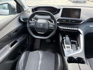 Pelēks Peugeot 5008 2020 Panevēža, ar dzinēja tilpumu 1.50 L un nobraukumu 199 tūkst. km par 11850 €, foto 18 vietnē AUTOMOTO.COM.LV