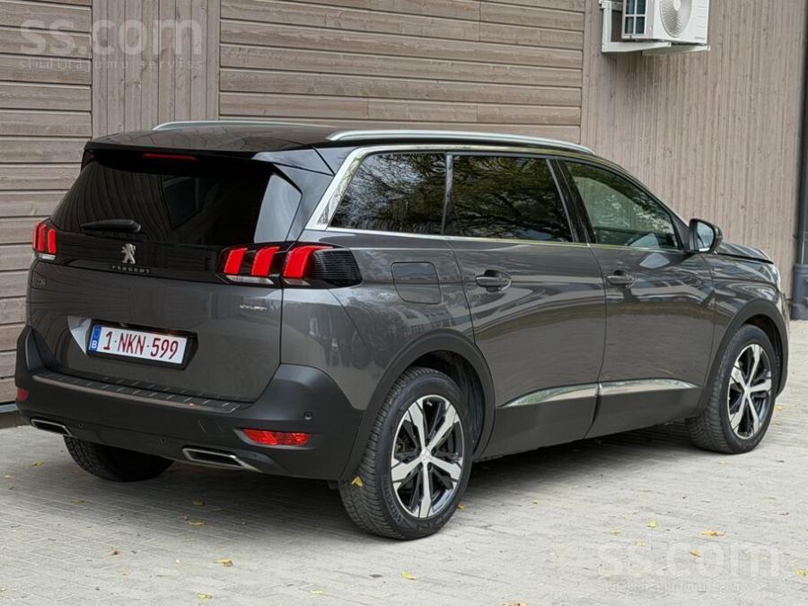 Grey Peugeot 5008 2020 in Jelgava, with an engine capacity of 1.50 L and mileage of 214 thousand km for 15990 €, photo 4 on AUTOMOTO.COM.LV