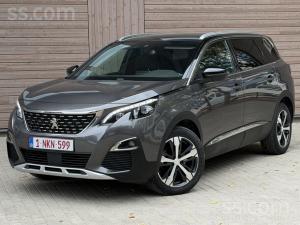 Grey Peugeot 5008 2020 in Jelgava, with an engine capacity of 1.50 L and mileage of 214 thousand km for 15990 €, photo 5 on AUTOMOTO.COM.LV